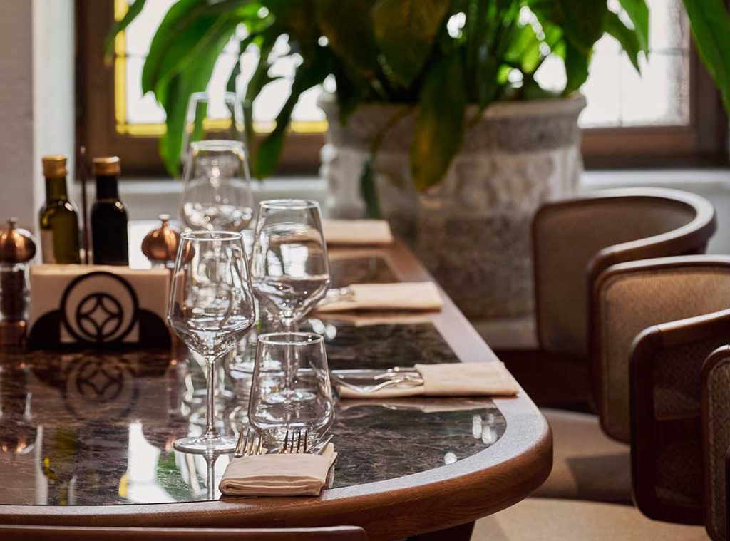 Acasă - Restaurant Hanu' lui Manuc