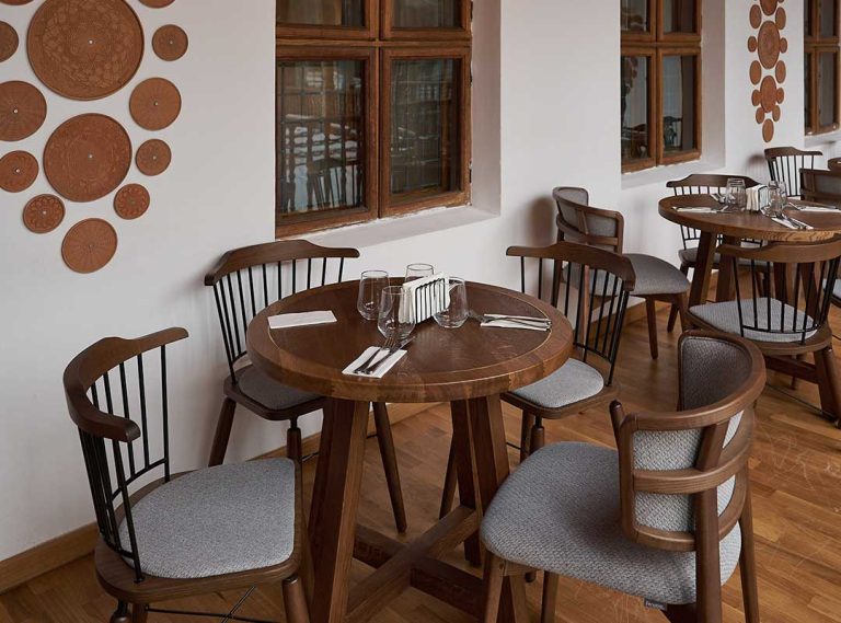 Acasă - Restaurant Hanu' lui Manuc